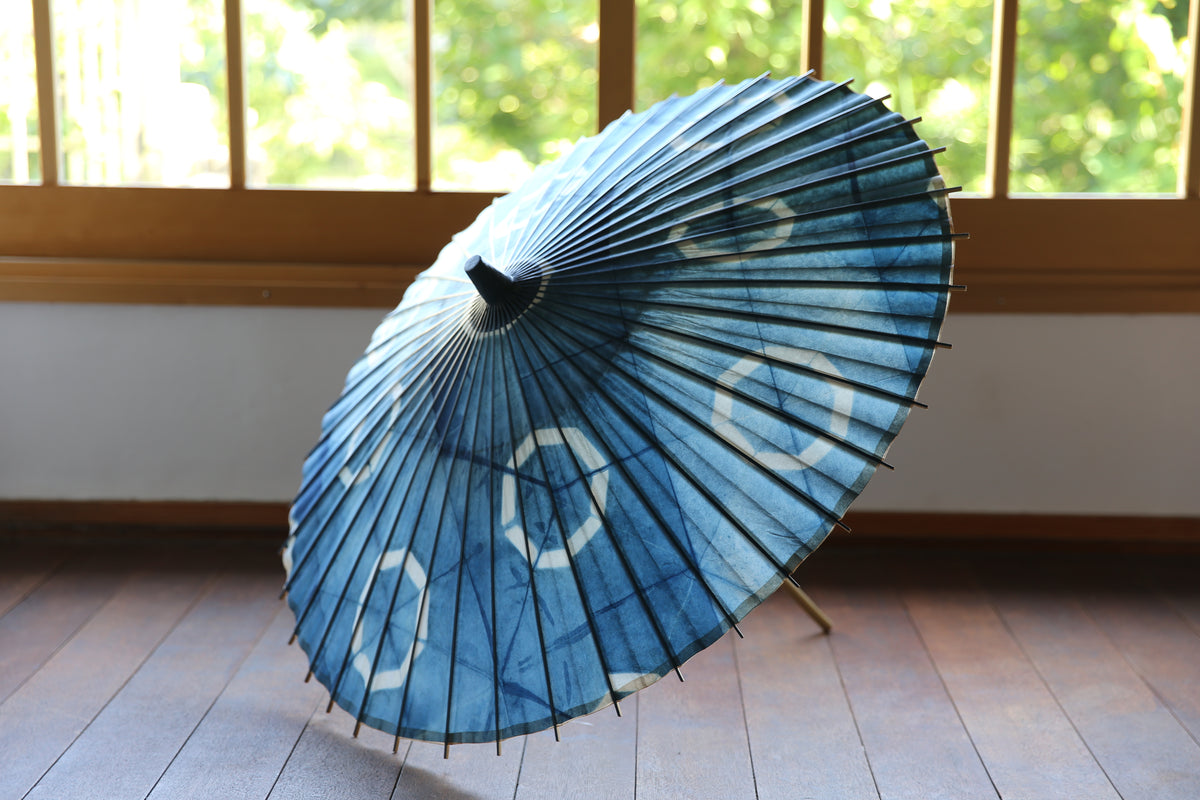 日傘【石徹白藍染2023 リング】 – 和傘CASA