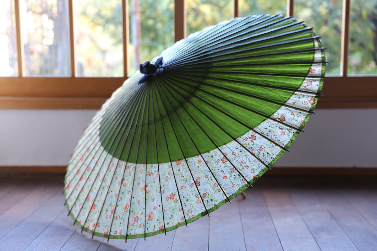 Janome umbrella [Tsukiyakko olive green x small flower] – 和傘CASA